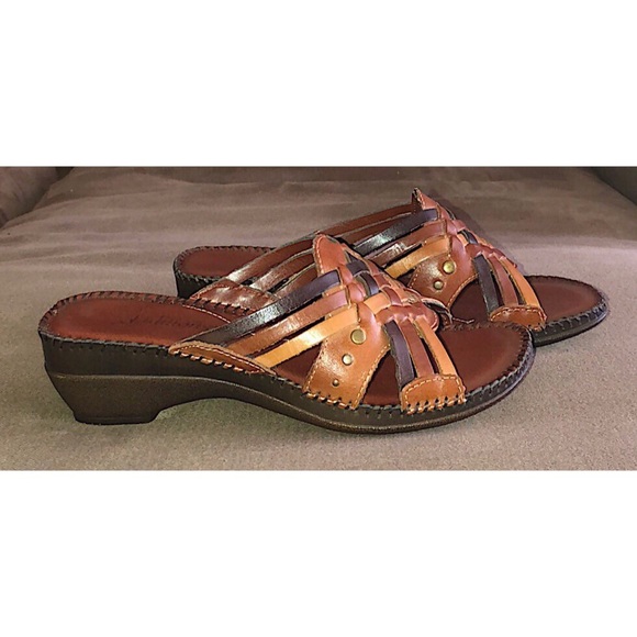 Auditions | Shoes | Auditions Tango Wedge Sandals | Poshmark